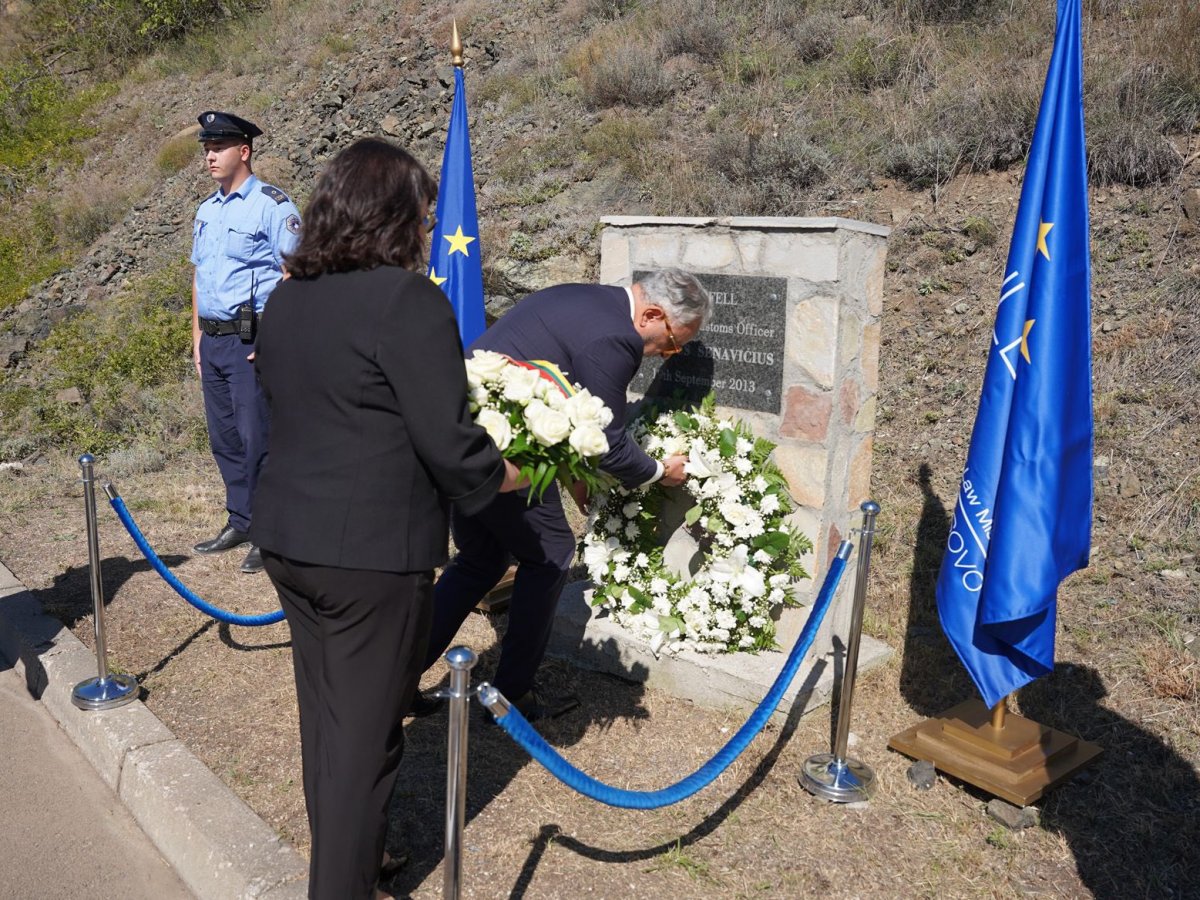 Lithuanian customs officer Andrius Šenavičius honored in Kosovo for his ...